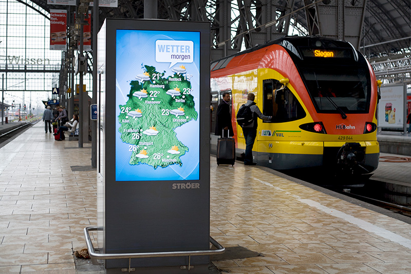 LCD Monitors and Touch Screens for Mass Transit